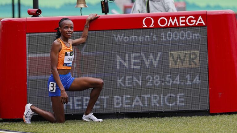 🏃‍♀️ Beatrice Chebet Shatters 10,000m World Record in Stunning Debut ...