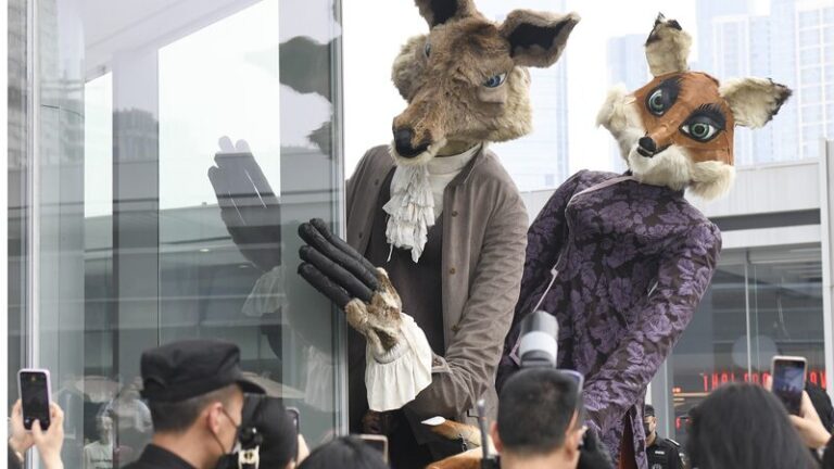 Giant French Puppets Enchant Changsha: A Magical Fusion of Cultures ...