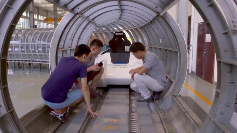 Maglev Marvel: China’s Engineers Redefining Rail at 1,000 km/h 🚄 - News ...