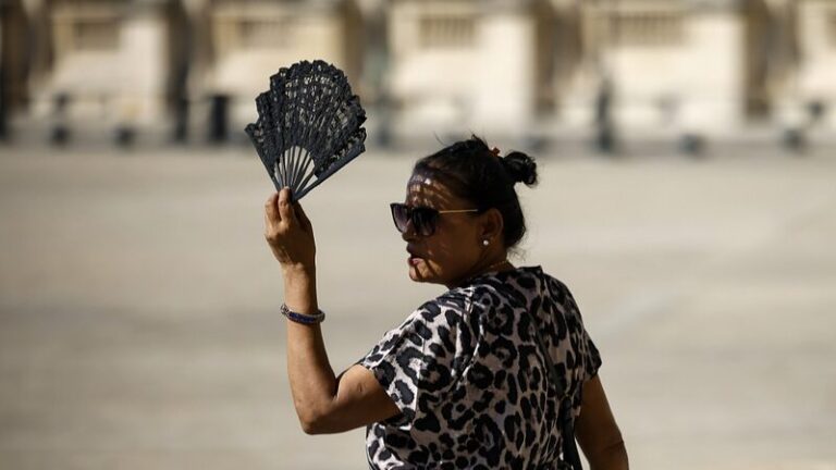 Melting Arctic Ice Could Predict Hot European Summers a Year in Advance ...