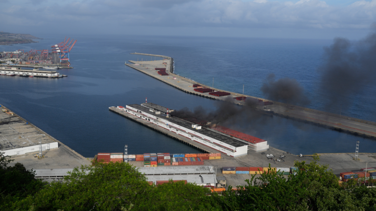 US Launches Strikes on Venezuela; Maduro ‘Captured’, Venezuela Vows to ...